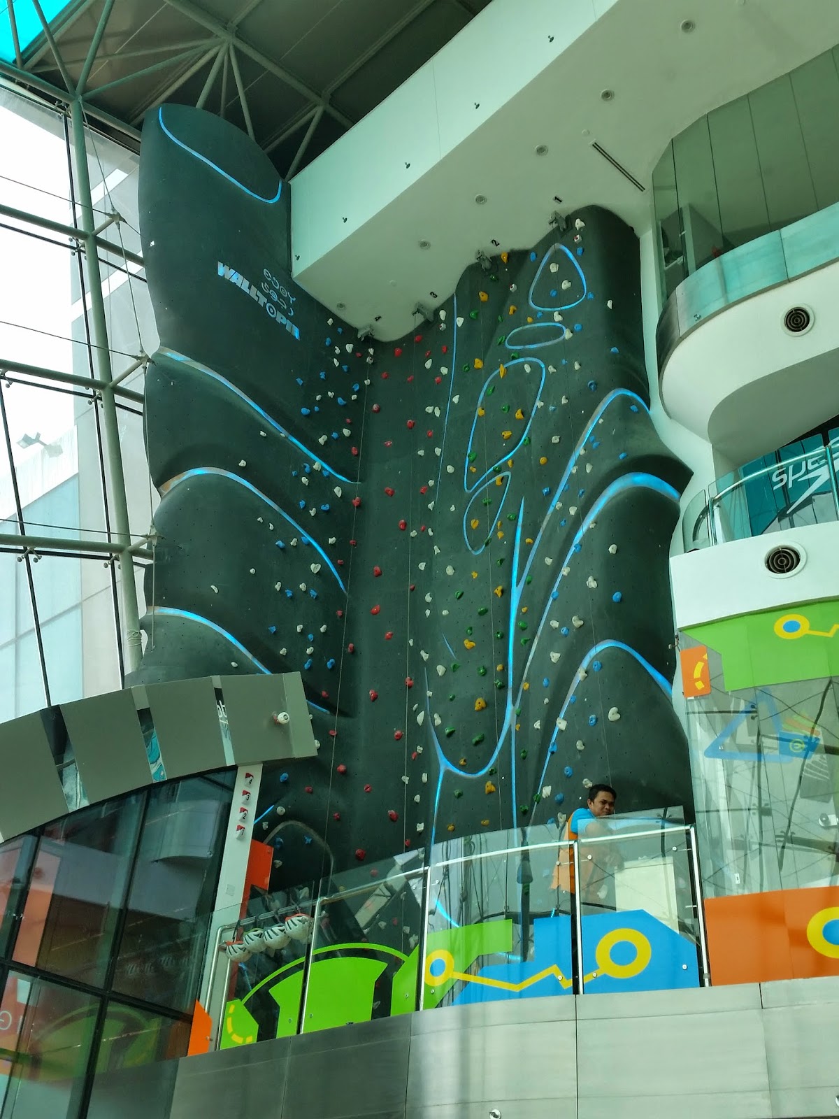 Life in Kuwait Blog: eMall Kuwait