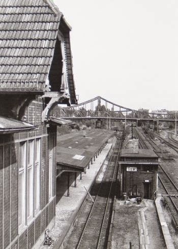 Bint photoBooks on INTernet: Berlin Geisterbahn Brasser's Past Perfect ...