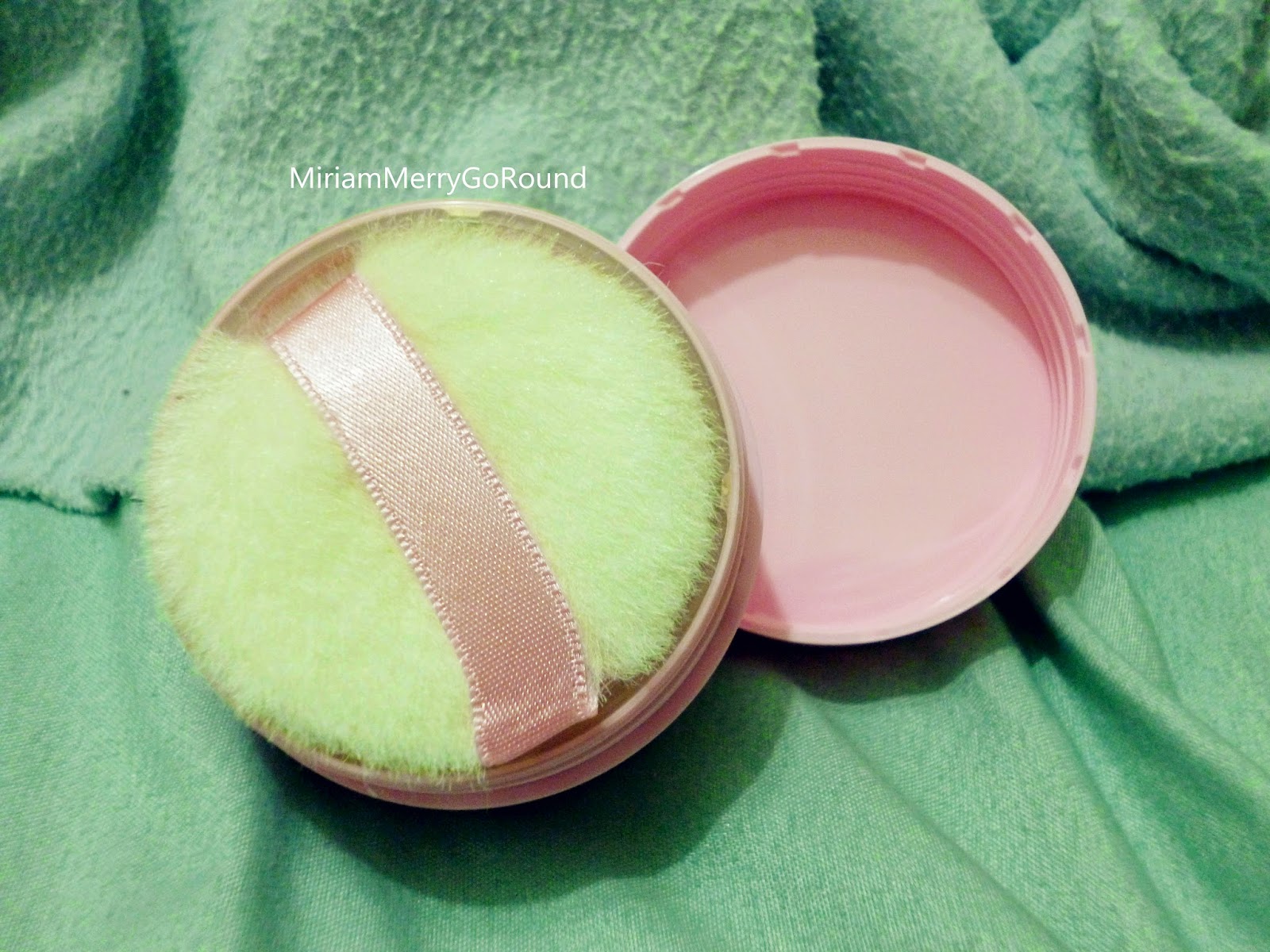 [BEAUTY]: In2It BB Cream and Loose Powder | ♥Miriam MerryGoRound♥