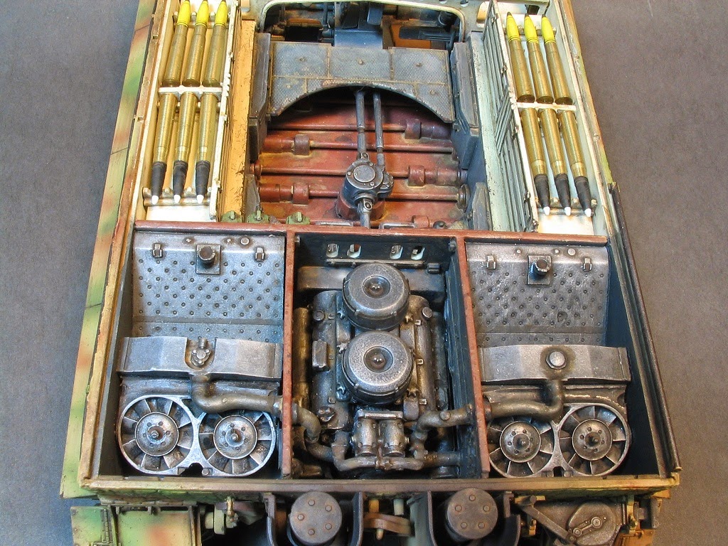 ptearsenal: Late Tiger 205 with interior