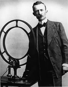 Unique World: Very Big , The World's First Mobile Phone