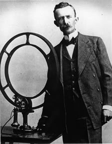 Unique World: Very Big , The World's First Mobile Phone