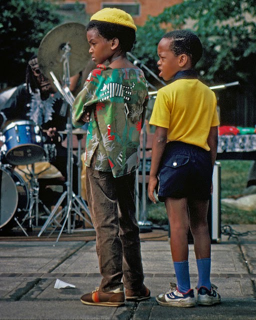 Street Scenes of Philadelphia in the 1980s ~ Vintage Everyday