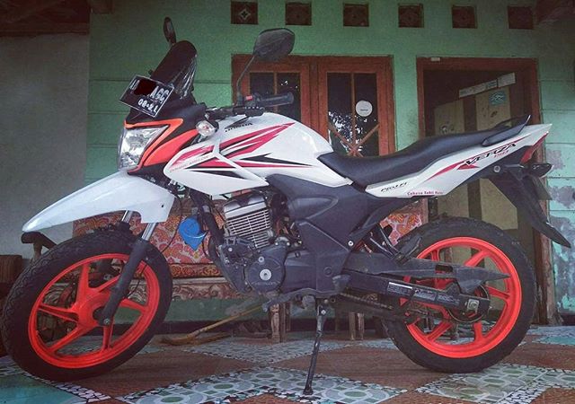 50 Foto Modifikasi Honda Verza 150 Tampil Gagah & Terbaru