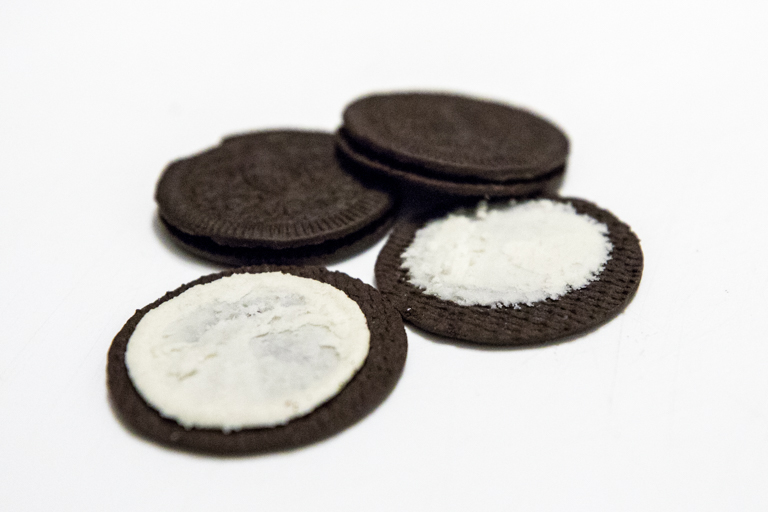 Tales of the Flowers: The Most Stuf Oreos and a comparison between all ...