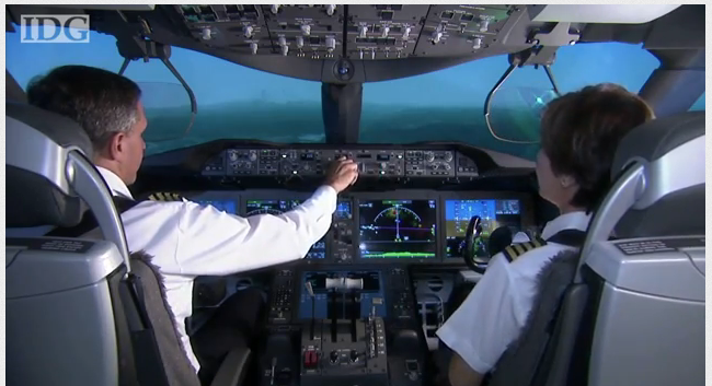 Unico Interaction: New HUD (Head Up Display) design in Airliner cockpit