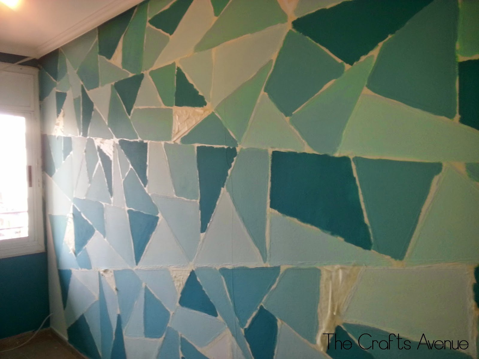 The crafts avenue: DIY Pared a triangulos!!