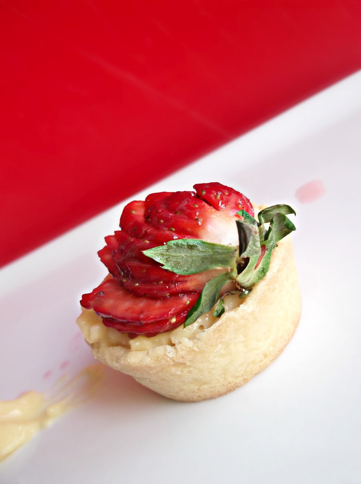 Lick The Spoon: Strawberry Cream Tart