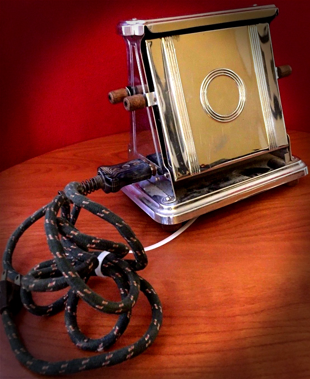 247 AUTOHOLIC: Vintage Universal 1930s Chrome Electrical Toaster