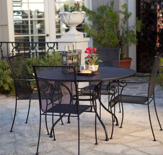 Small Outdoor Dining Set with Paxton | Interior and Furniture oi
