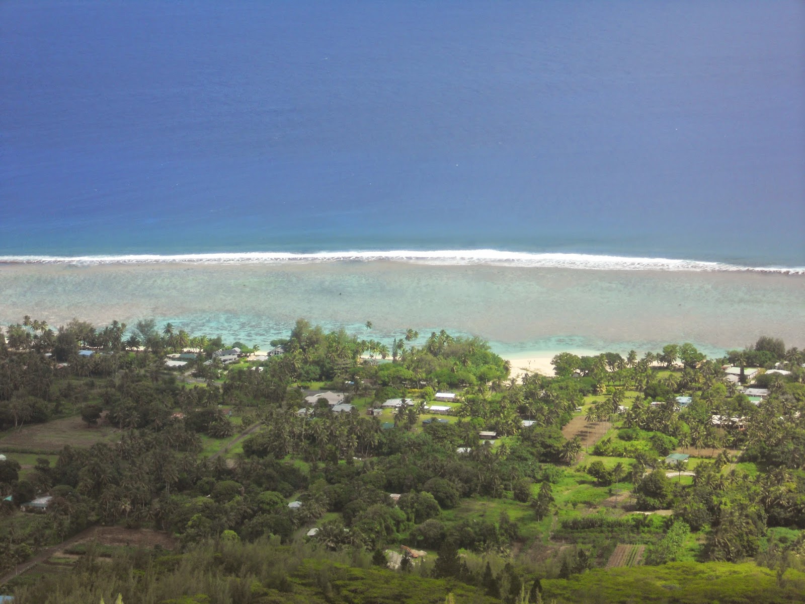 Another Day in New Zealand: Rarotonga Hike - Raemaru Heights Lookout