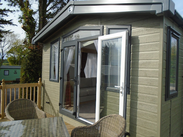 Family Caravan Holidays in Lancashire: Holgates Silverdale Holiday Park