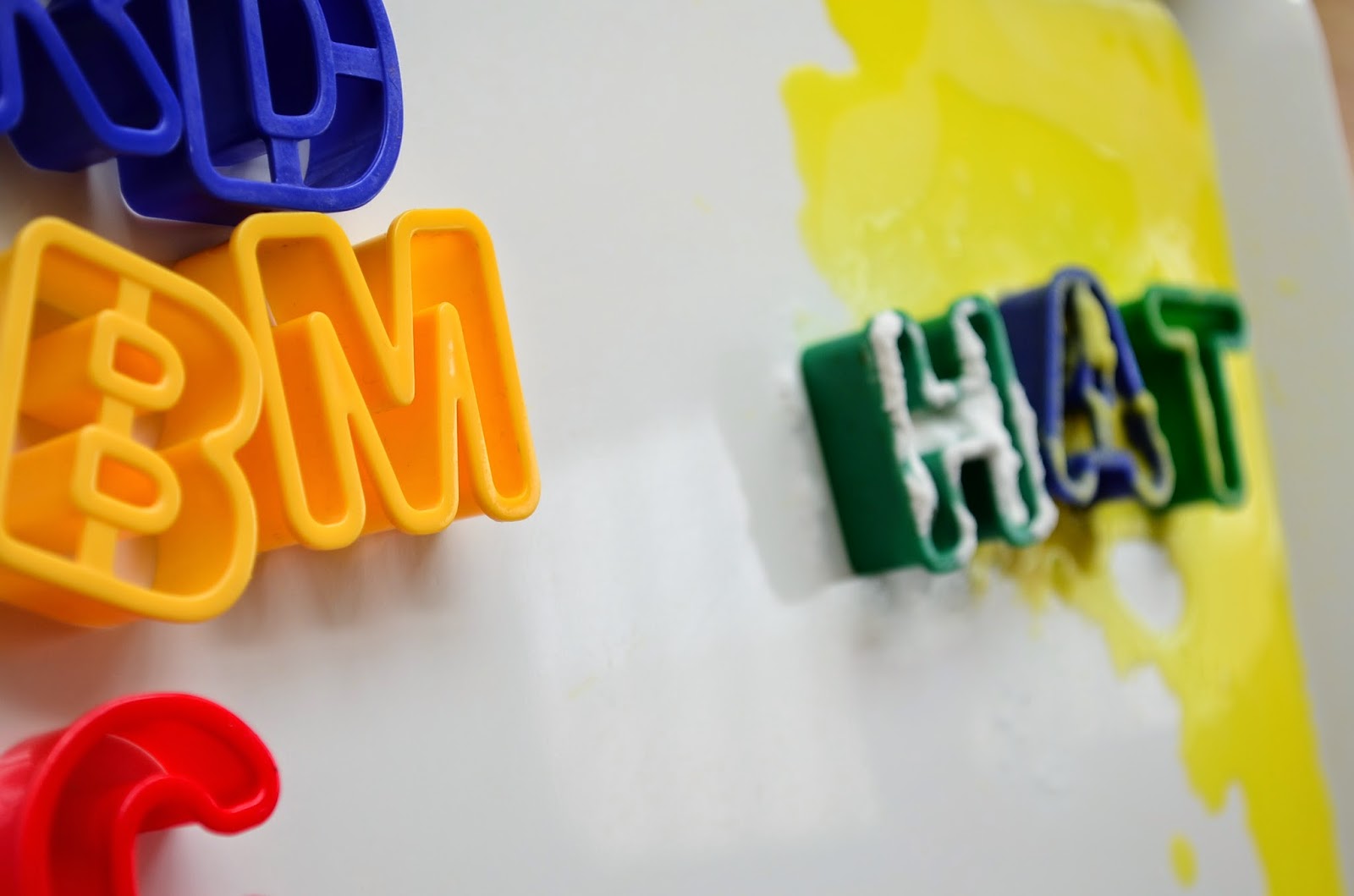 Practical Mom: Fizzy Word Building