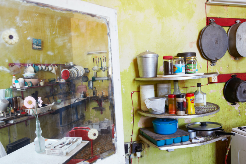 Introducing New Worlds With A Shrug: Insides: Cuban Kitchens