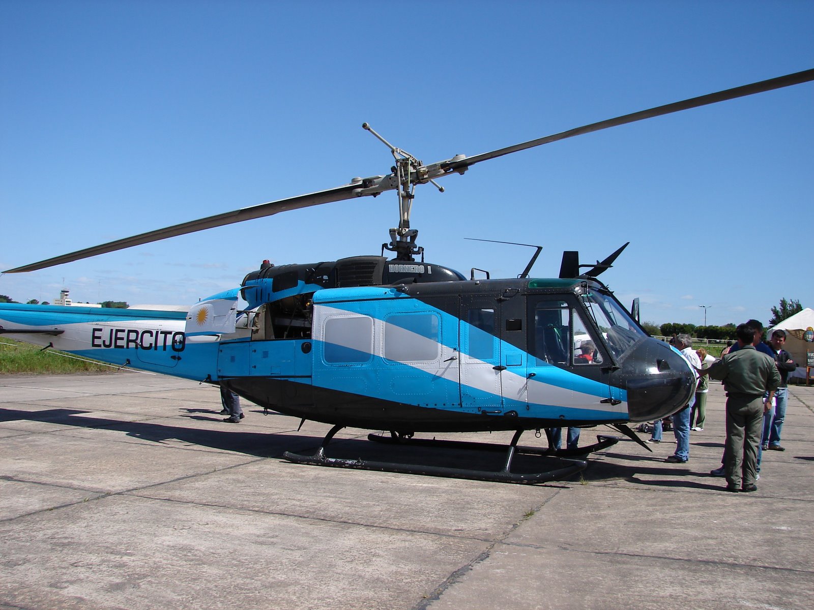 Historias Individuales: AE-460 Bell UH-1H Huey II c/n 11582