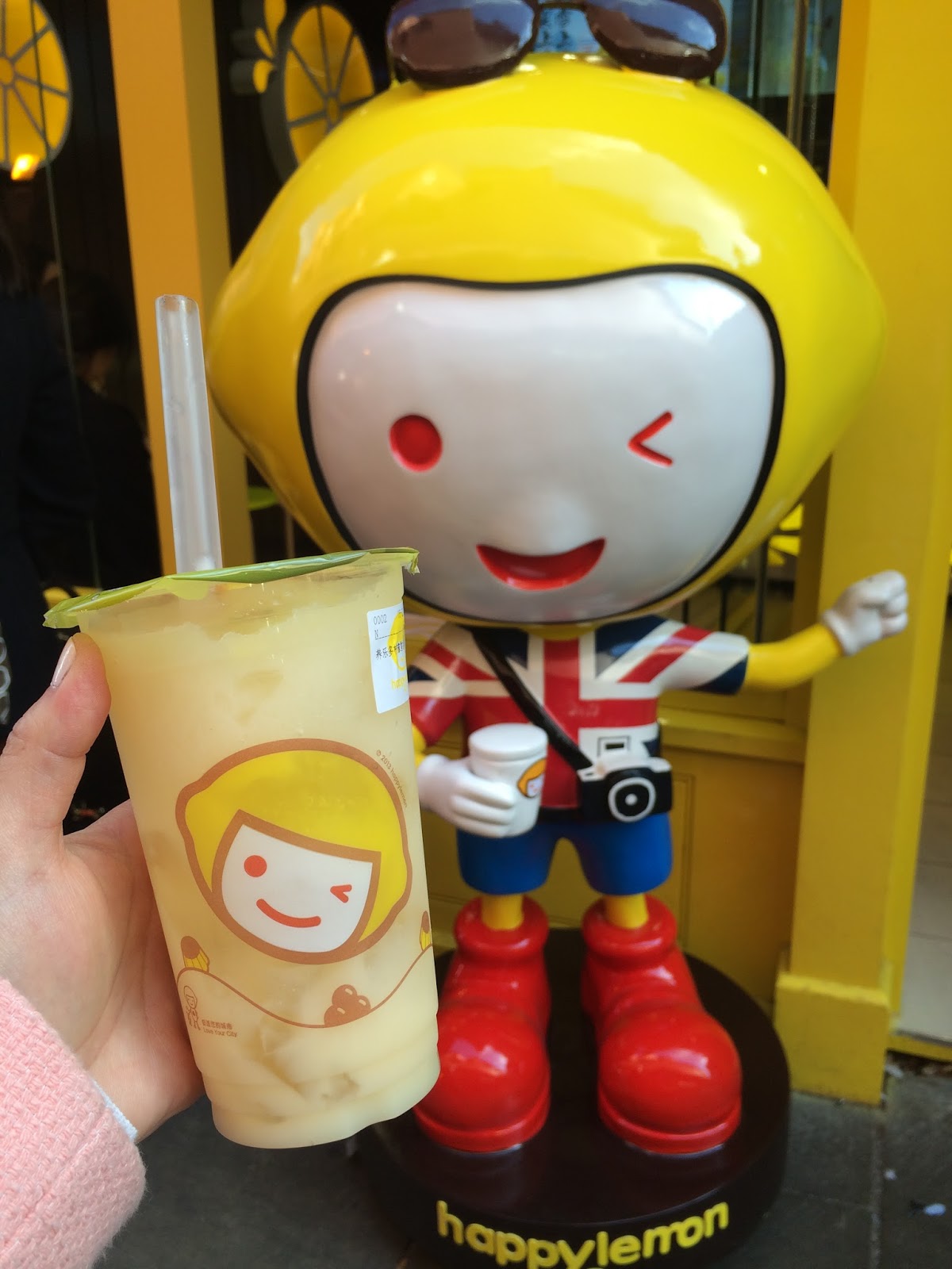 Lemon Yakult Ice Crush at Happy Lemon / LUCY LOVES TO EAT