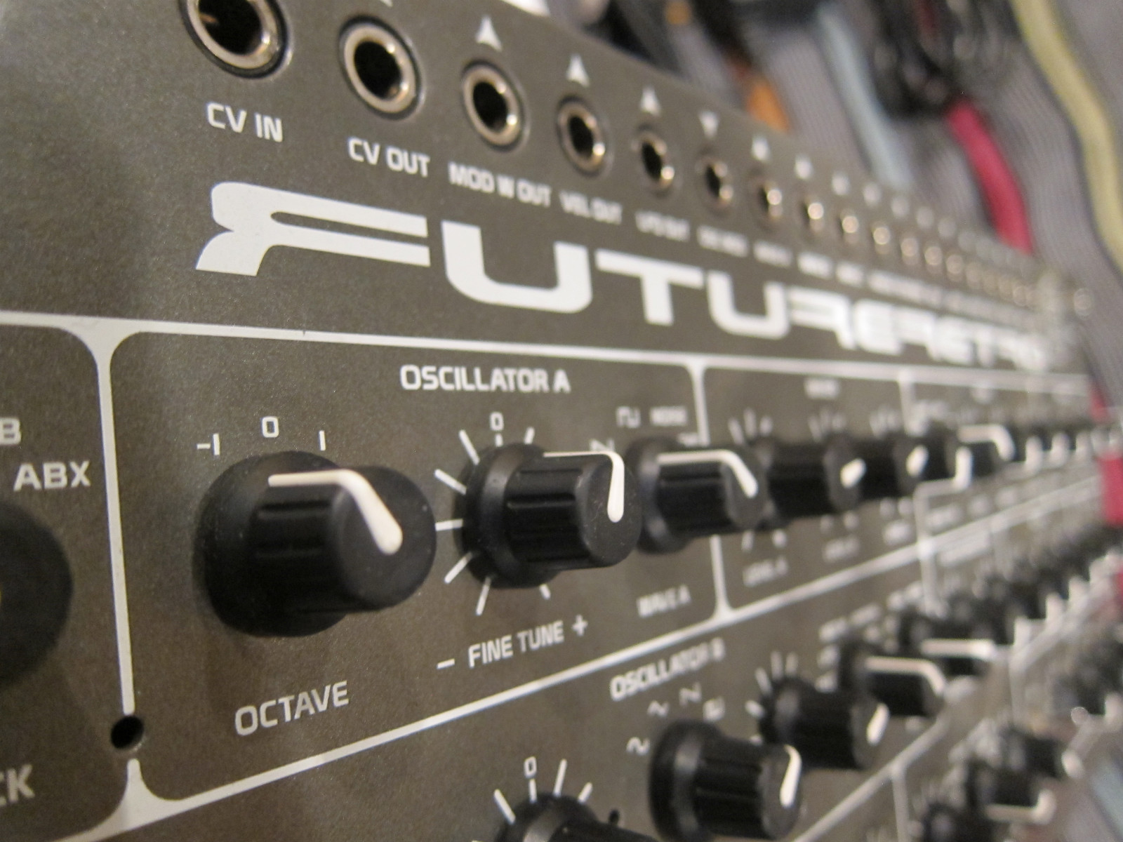 MATRIXSYNTH: Future Retro XS Analog Synthesizer