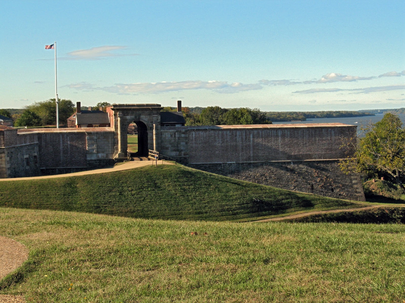 Landmarks: Fort Washington on the Potomac