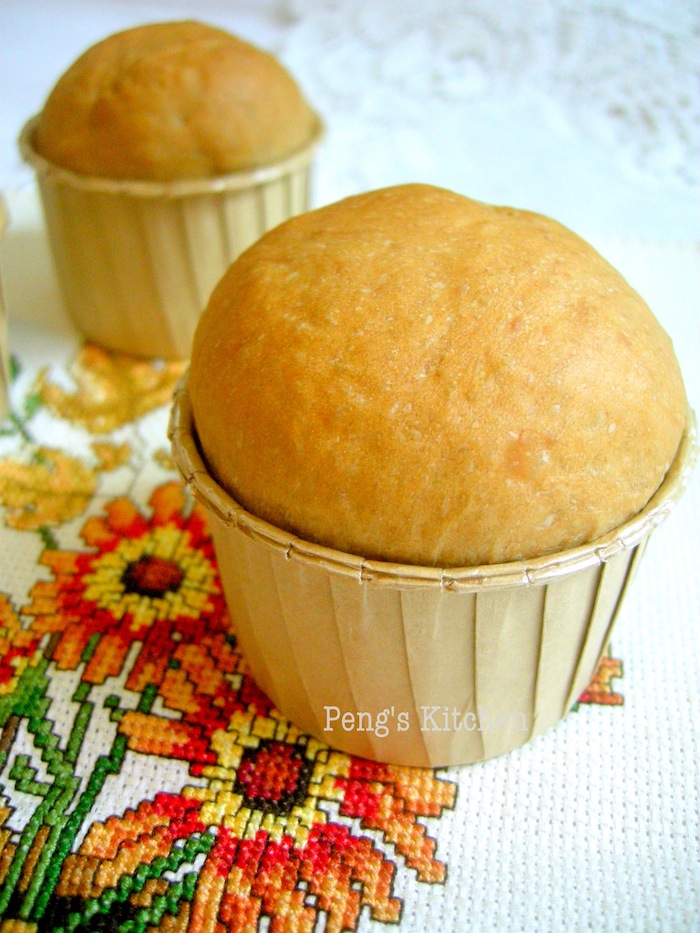 Peng's Kitchen: Banana Milk Tea Buns