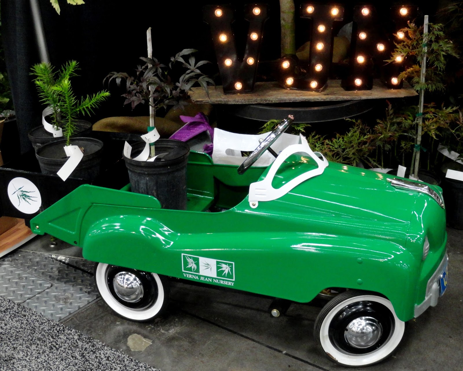 danger garden: Farwest 2015