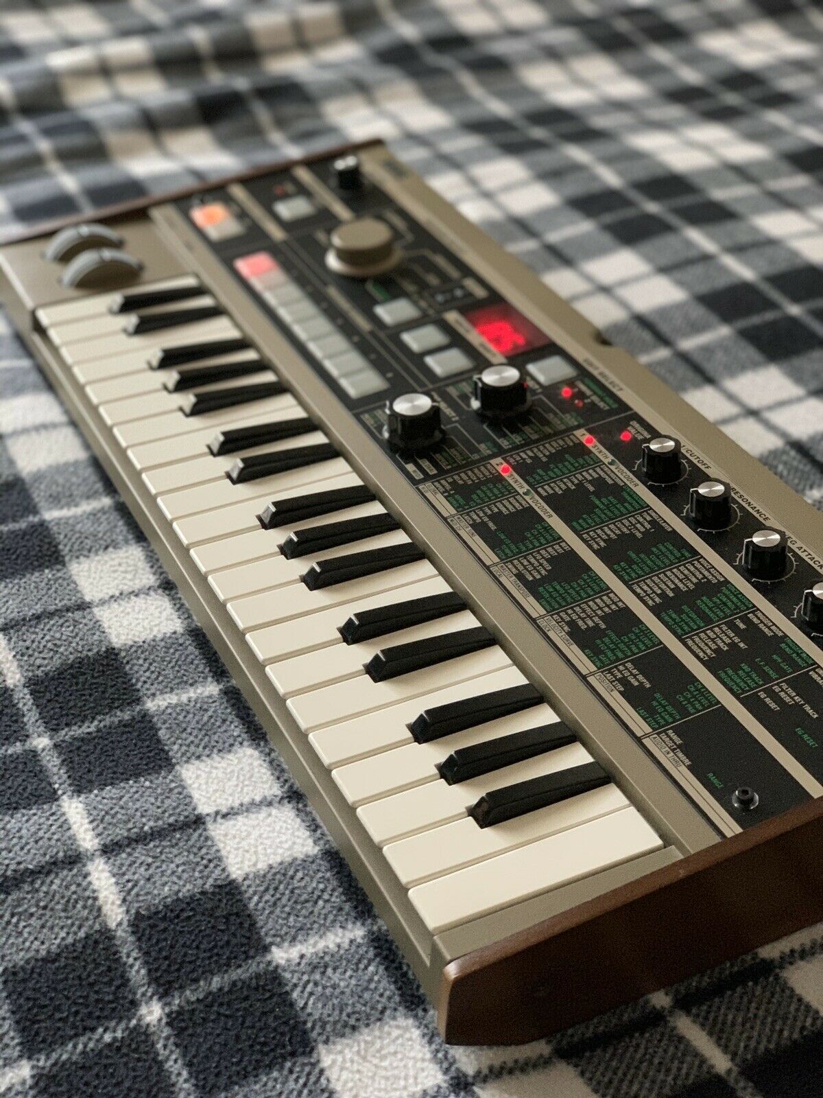 MATRIXSYNTH: MicroKORG Synthesizer Vocoder