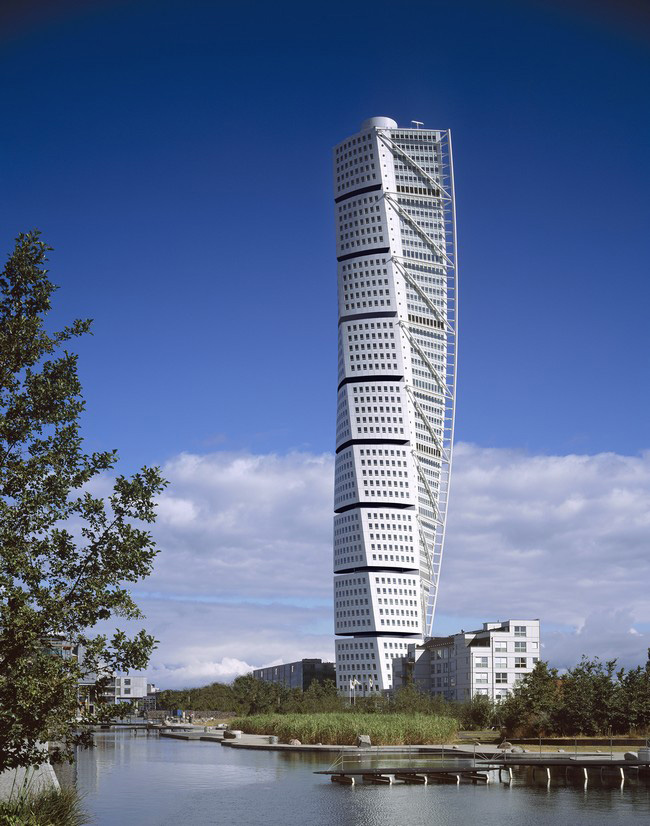 Turning Torso : Bangunan Menakjubkan Oleh Santiago Calatrava - RidhoPedia
