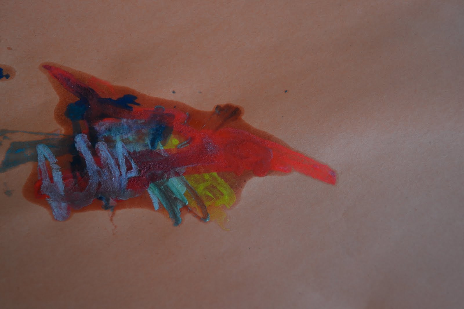 Messy Kids: Crayon Melt