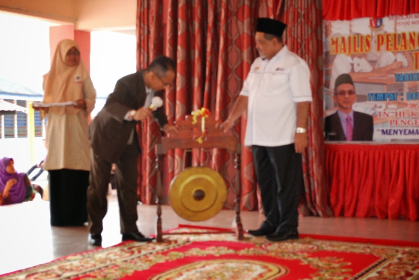 Sekolah Menengah Dewan Beta: PERASMIAN BULAN AKADEMIK 2015