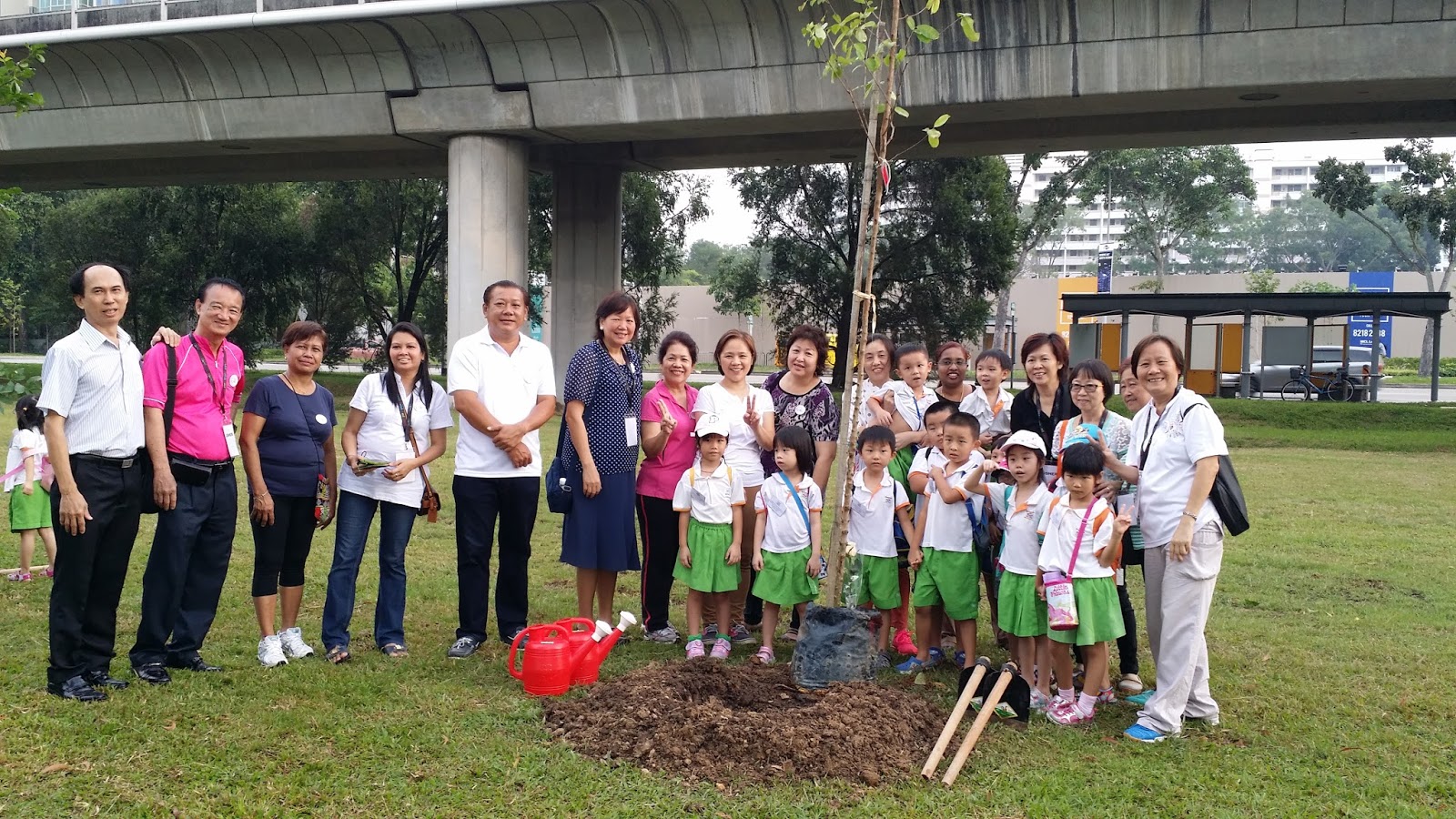 Bukit Batok East Zone 3 RC: LKY tree Planting at Jurong Lake