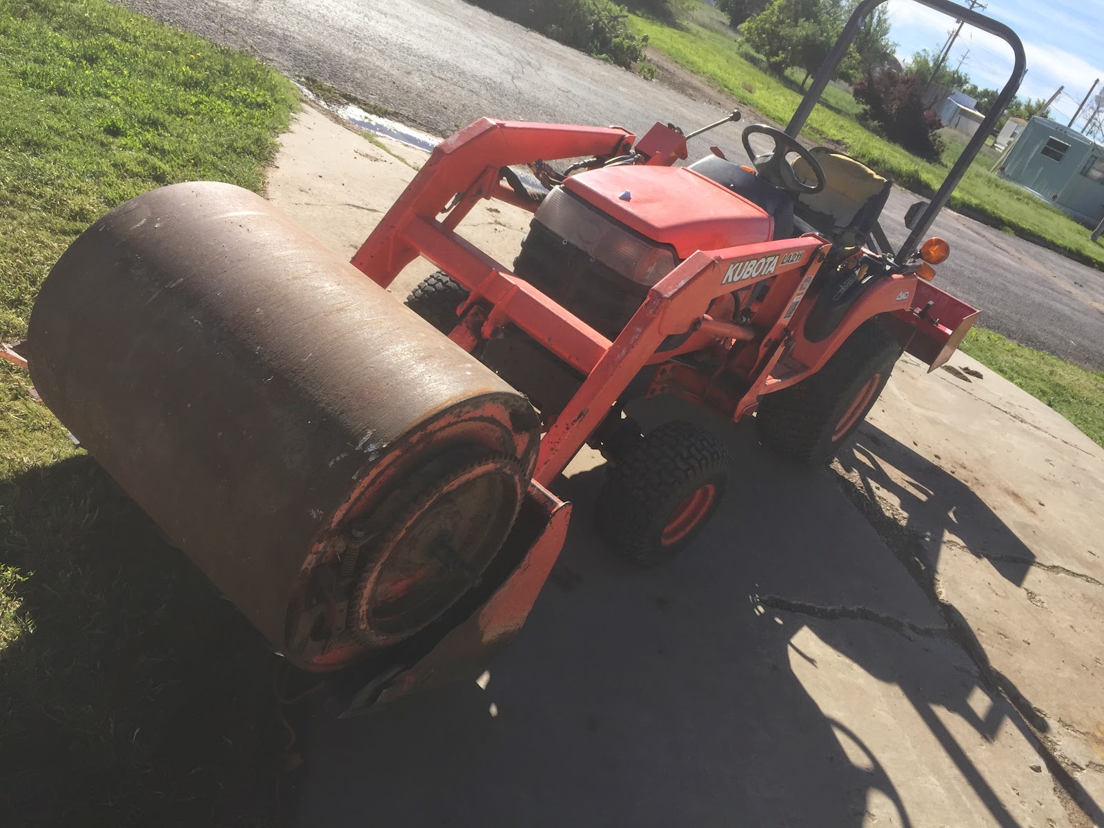 Essick VR30RE Vibratory Roller: 2015