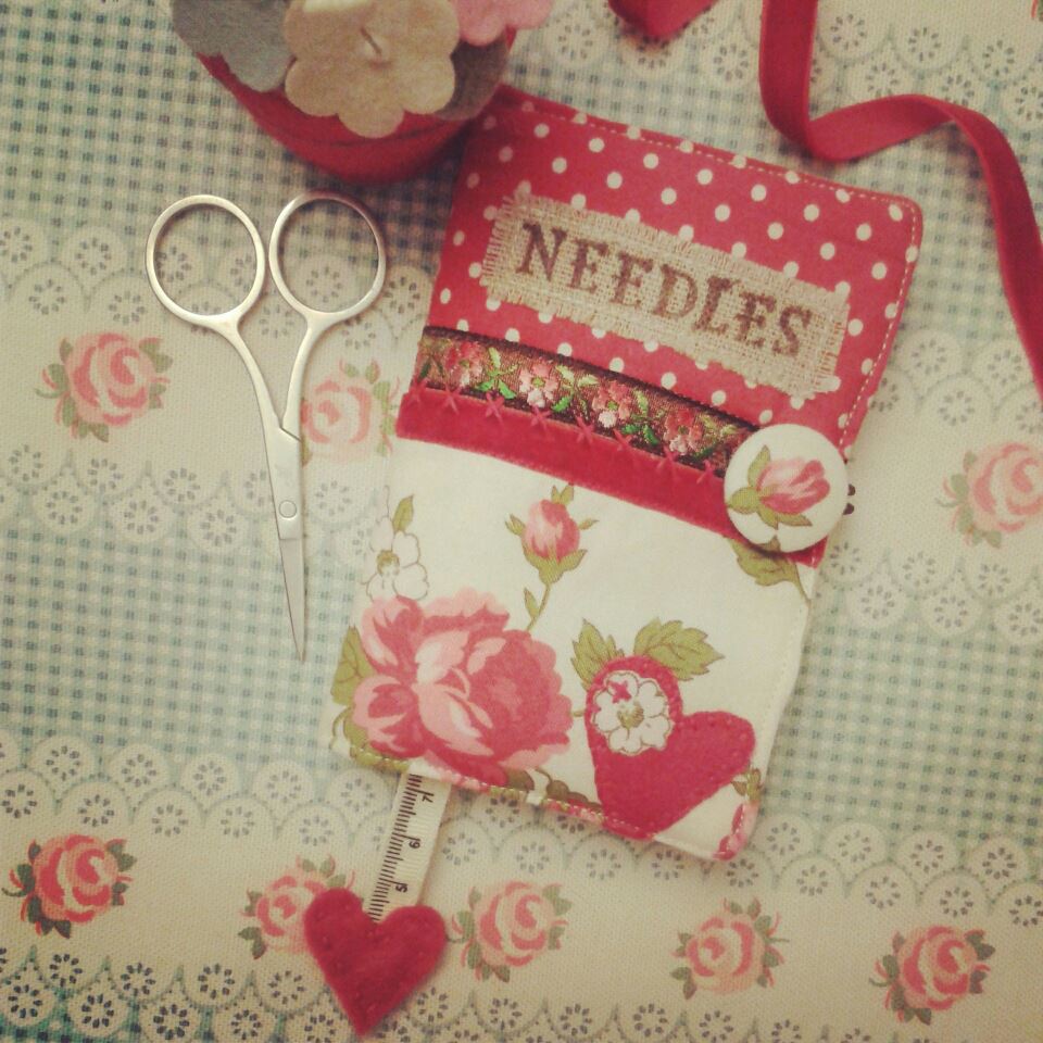 Sew a little love: Pin pillows and pin cushion love!