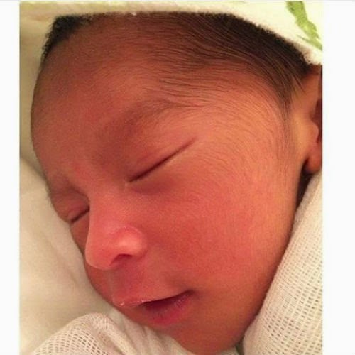 (3 Gambar) Anak Pertama Black Hanafiah Dan Cira Khairy Yang Sungguh Comel