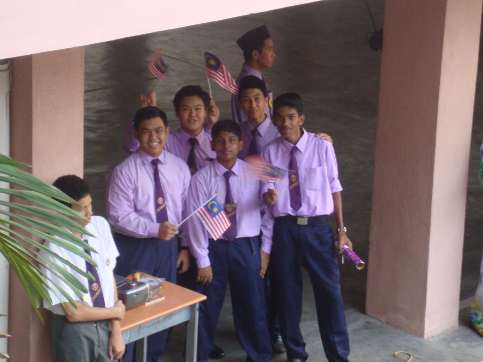 Badan Pengawas SMK Alam Megah 2: October 2011
