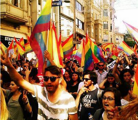 planet trans: Thousands march in today's Istanbul Trans Pride