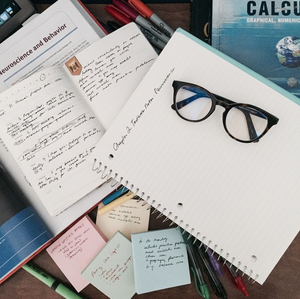 LittleMissStrangex: How to remember you have homework!