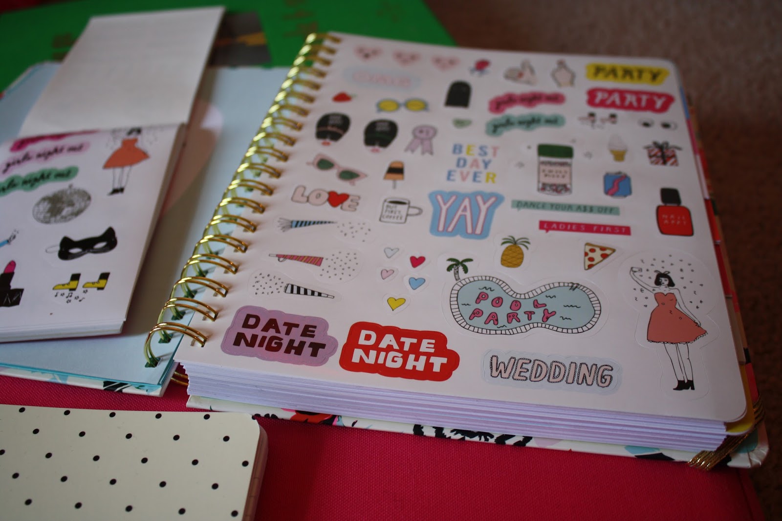 The Daily Sugar: DIY: Retro '90s Inspired Notebook