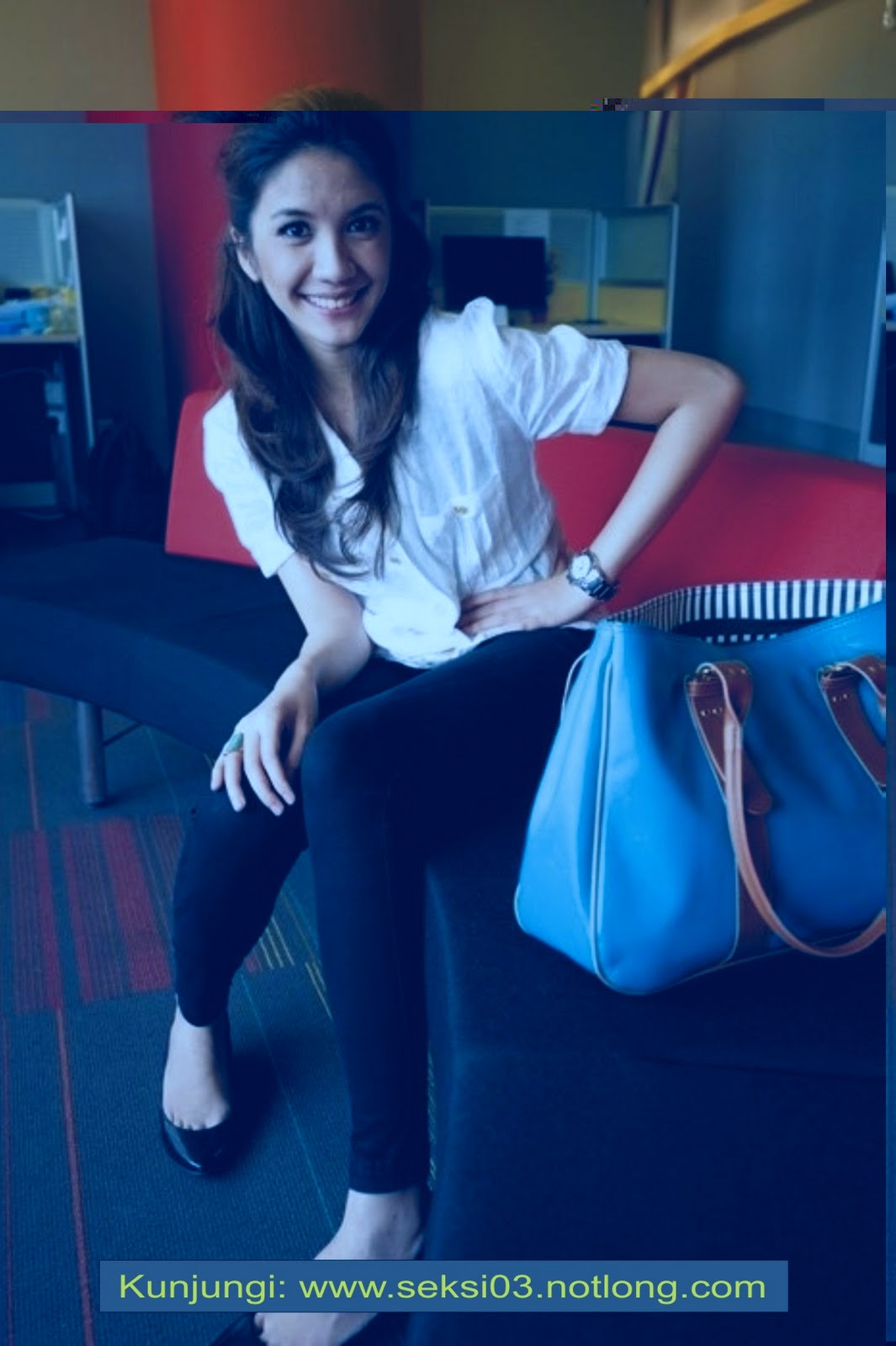 SEKSI ...Semua yang SEKSI terpilih,..ada disini: October 2011