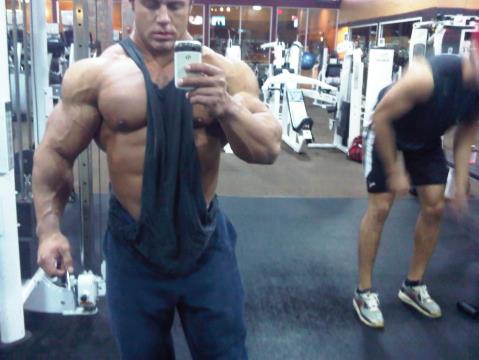 the beauty of male muscle: Aaron