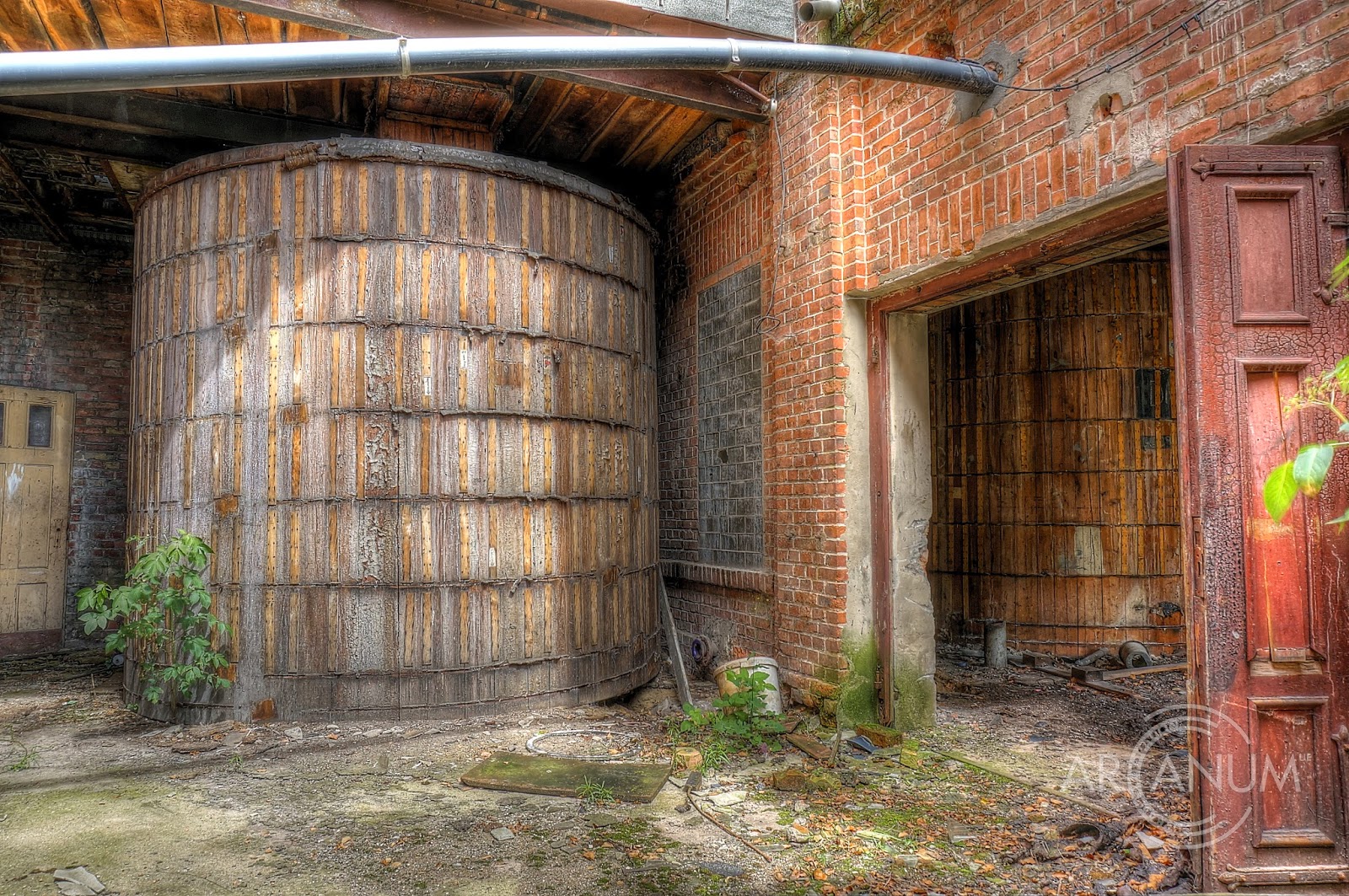 arcanum. urban exploration.: Color and Glue Factory