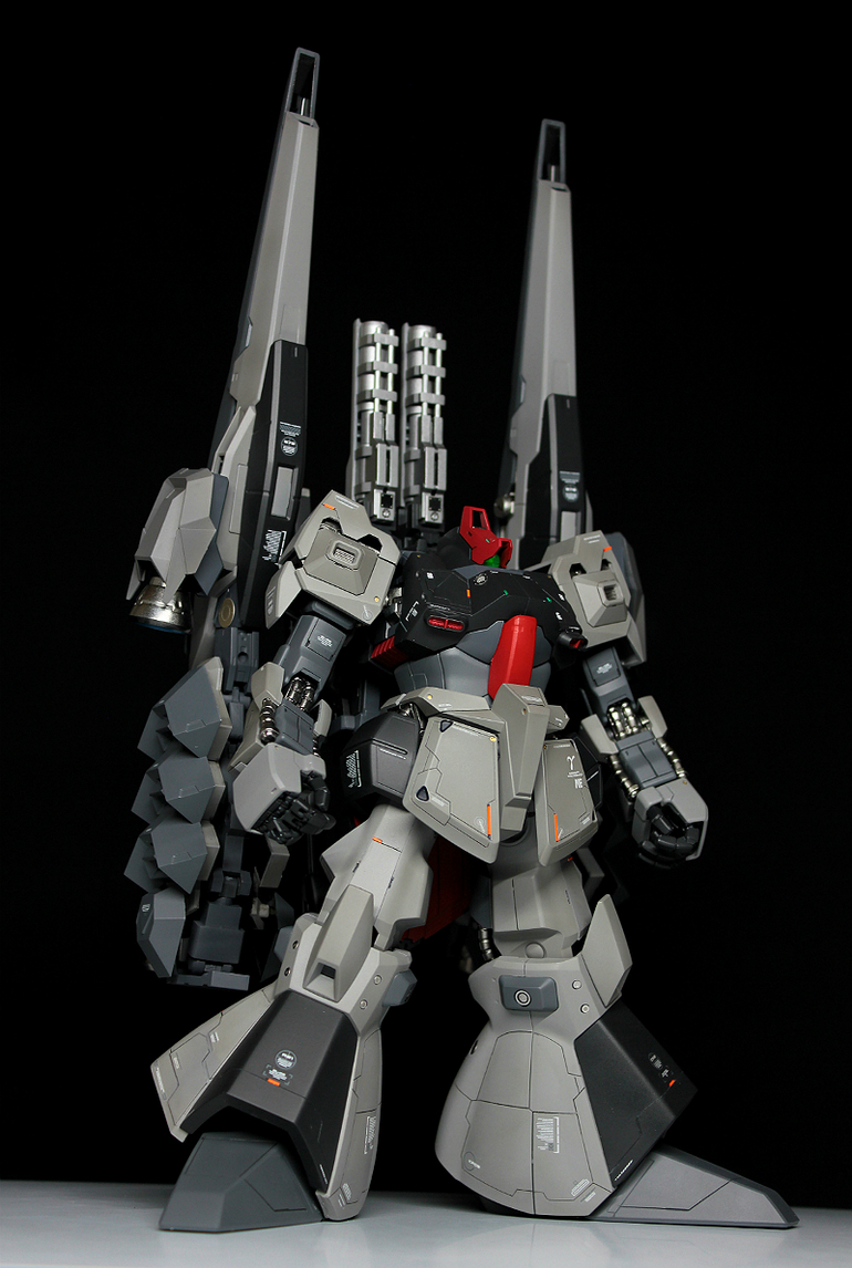 Custom Build: MG 1/100 "Schuzrum Dias [Amuro Ray Custom]"