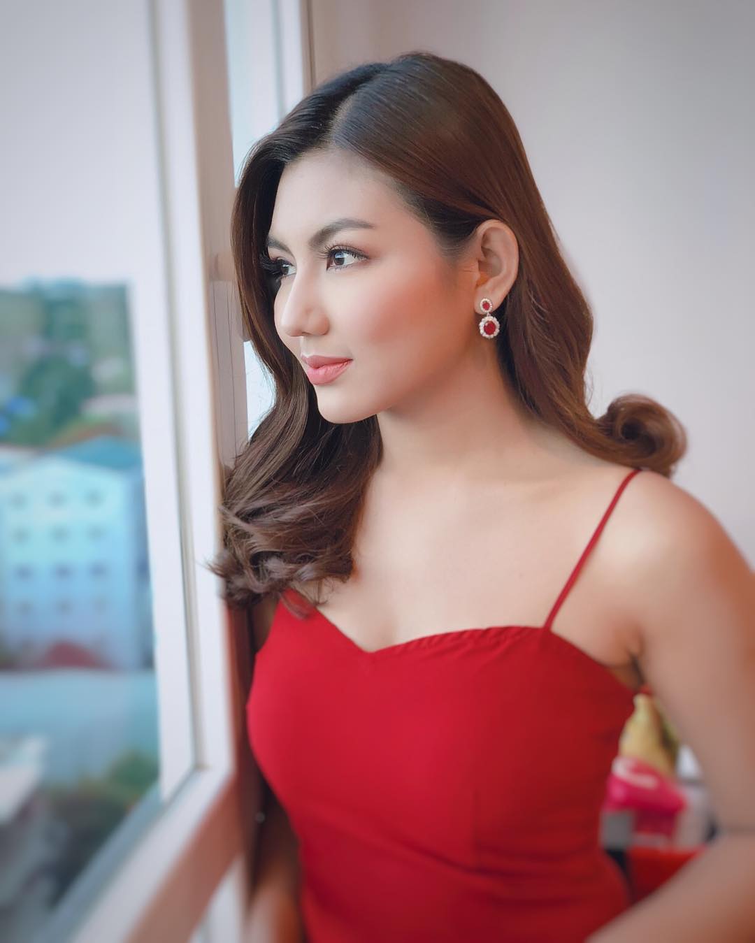 May Myint Mo | Myanmar Model Girl