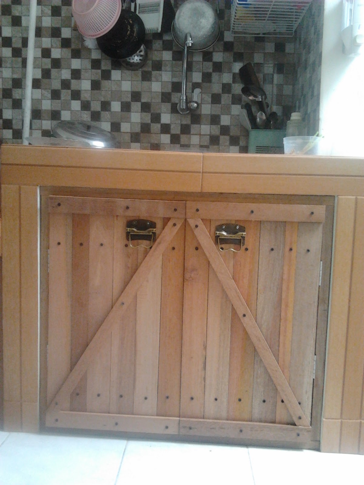 CORAT CORET: Membuat Pintu Kitchen Set