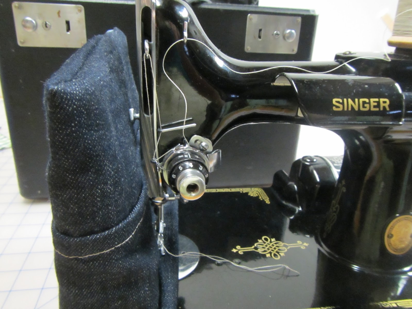 Tammy's Craft Emporium: Singer Featherweight - denim extension table cover.