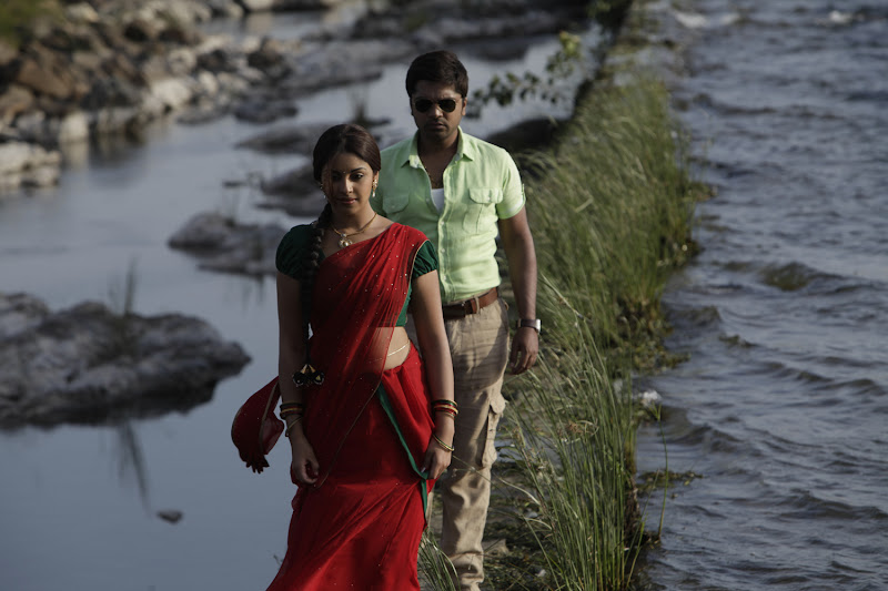 Richa Gangopadhyay With Simbu in Osthi Stills