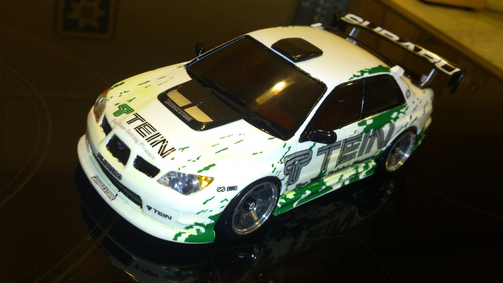 KYOSHOSAN: Custom Painted Mini-Z TEIN Impreza STi Drift