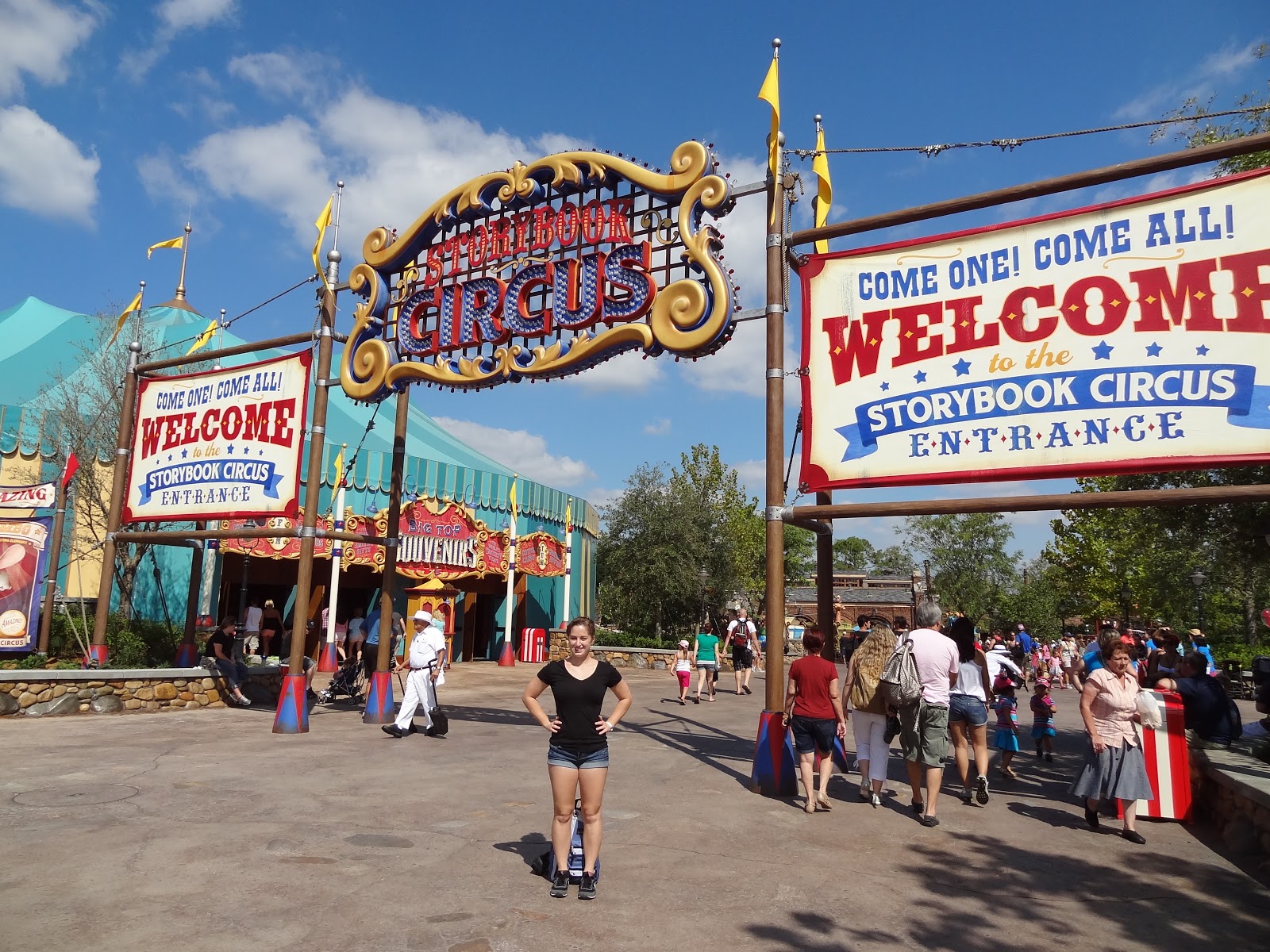 Life in Disney World: Storybook Circus!