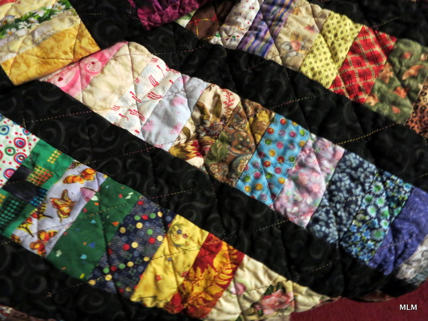 Sweet Leaf Notebook: Stacked Coins Scrap Quilt Done!