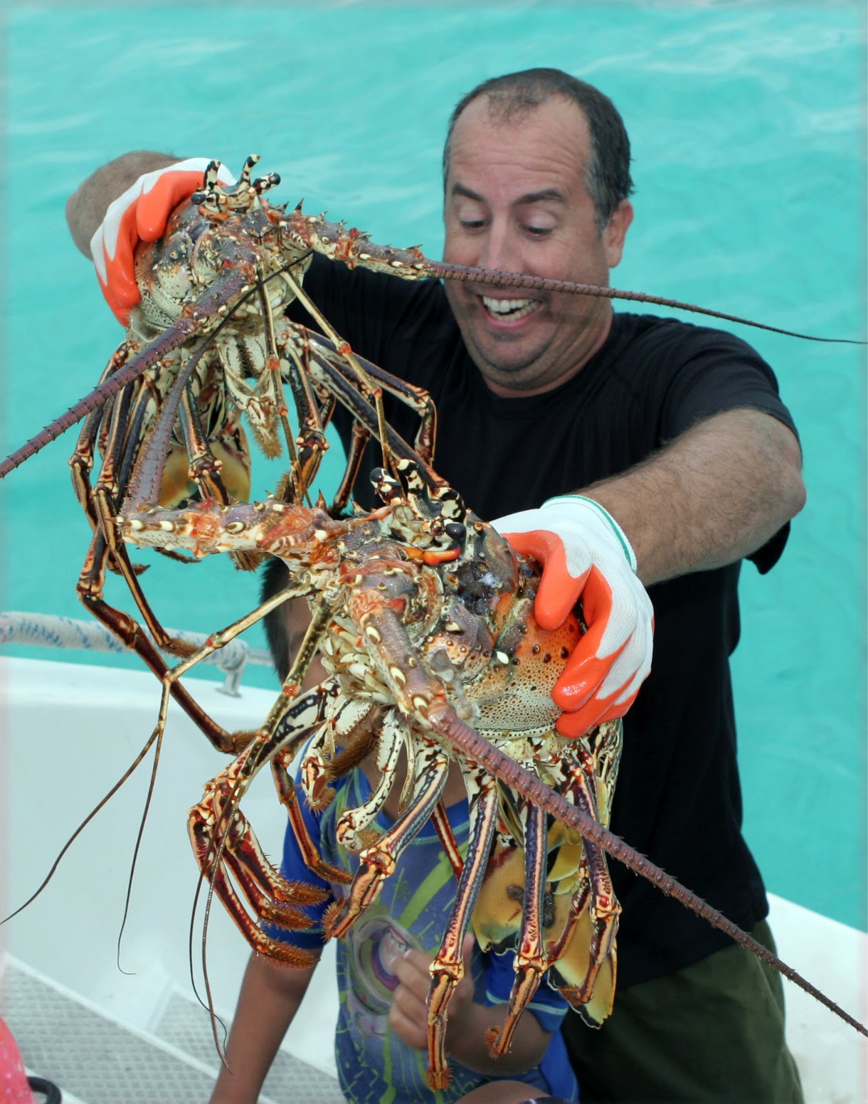 s/v Perry's Kids: Lobster attack