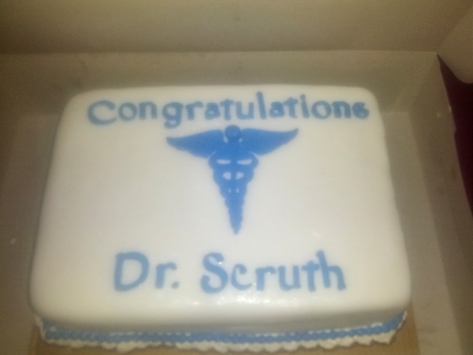 Serena's Custom Cakes and More: Medical School Graduation cake