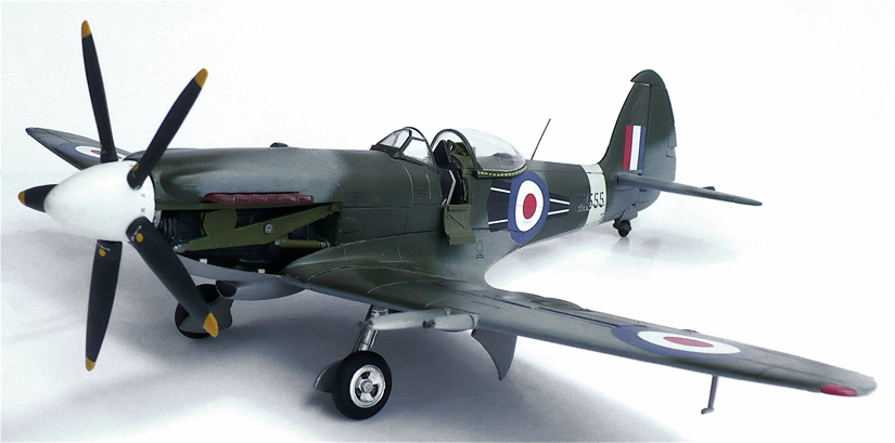 The Great Canadian Model Builders Web Page!: Supermarine Spitfire F/Mk. 22